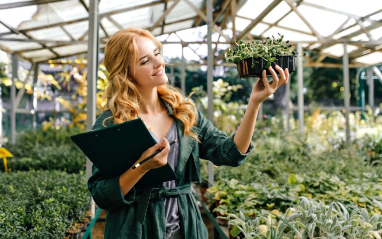 Comprehensive Guide to Financial Management in Landscaping